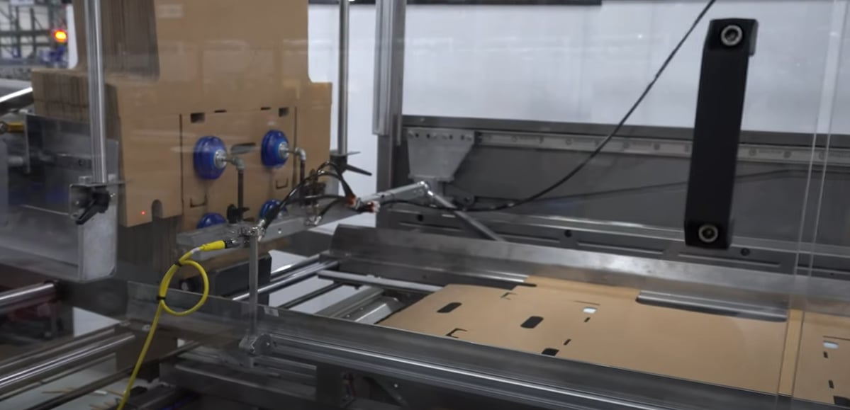 Automatic Tray Former Series | HTF | Combi Packaging Systems